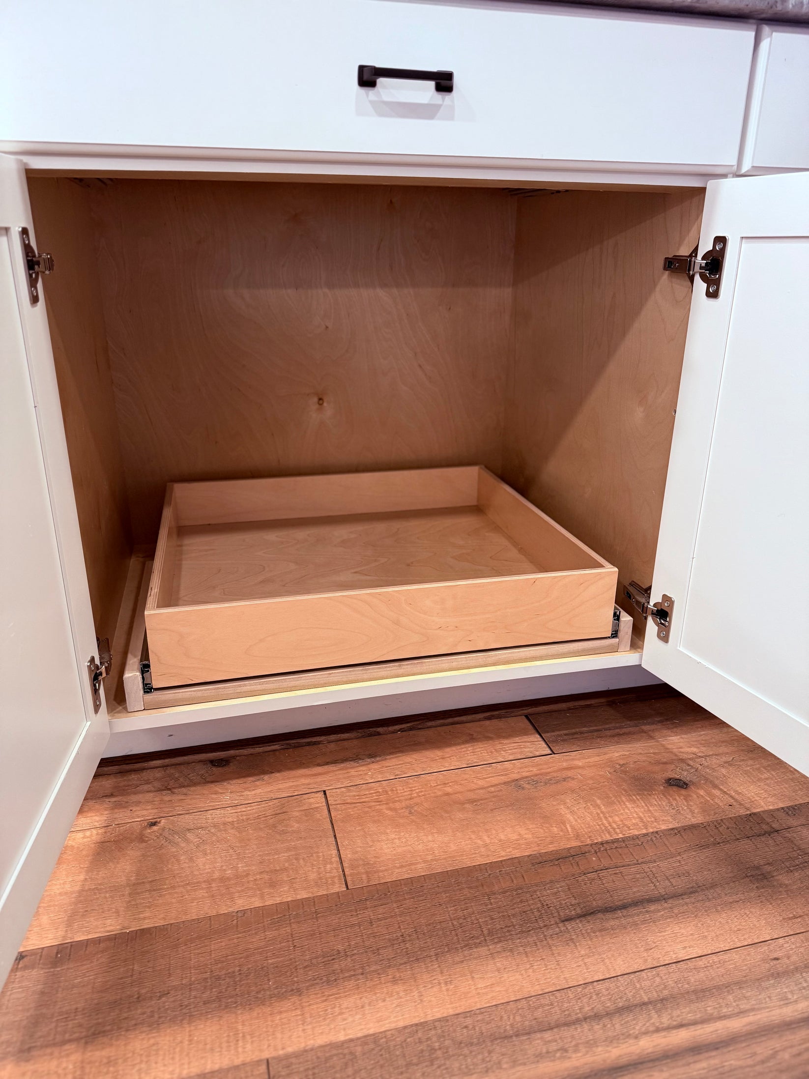 pull out drawer – Interior Cabinet Solutions